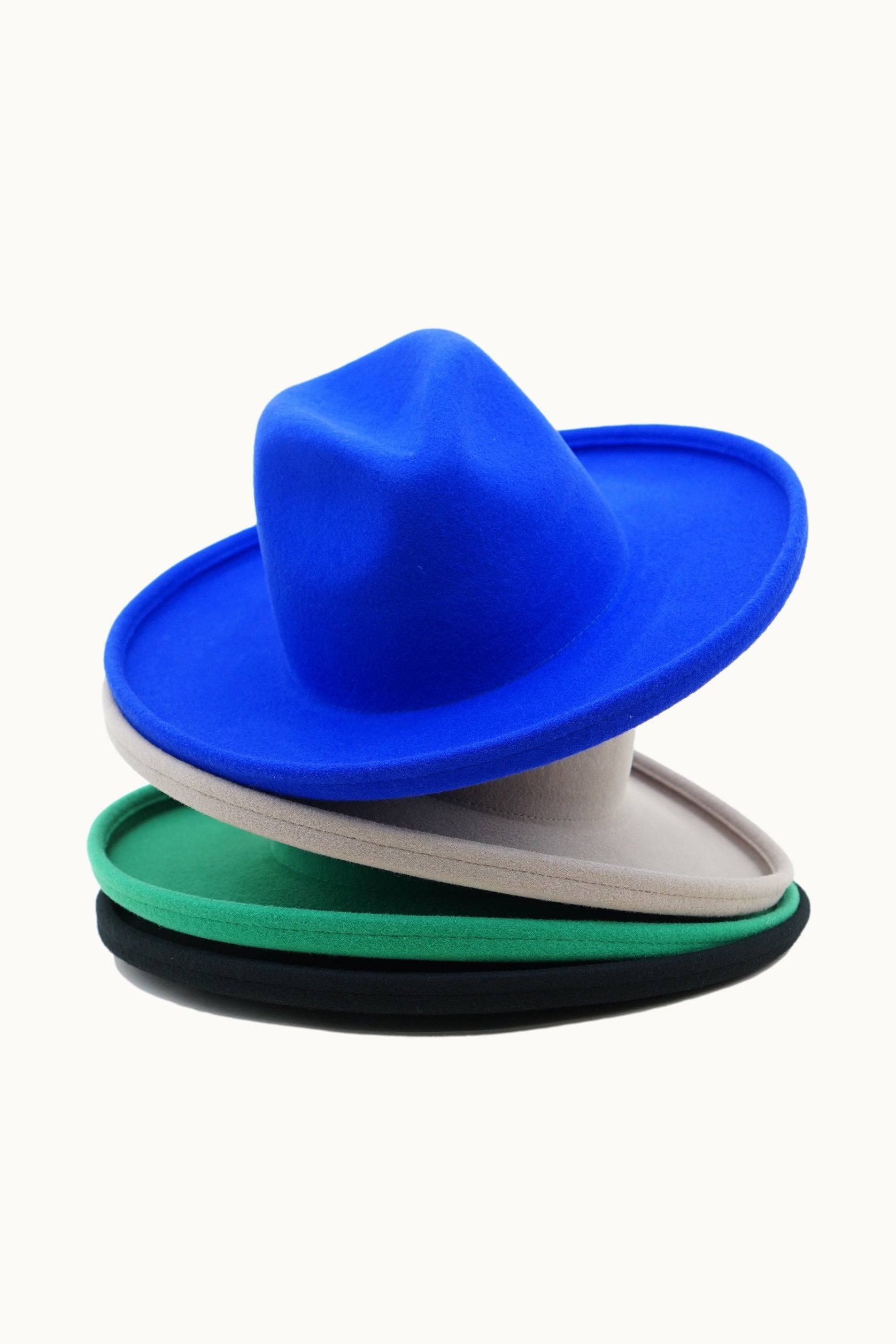 BREE – Olive & Pique