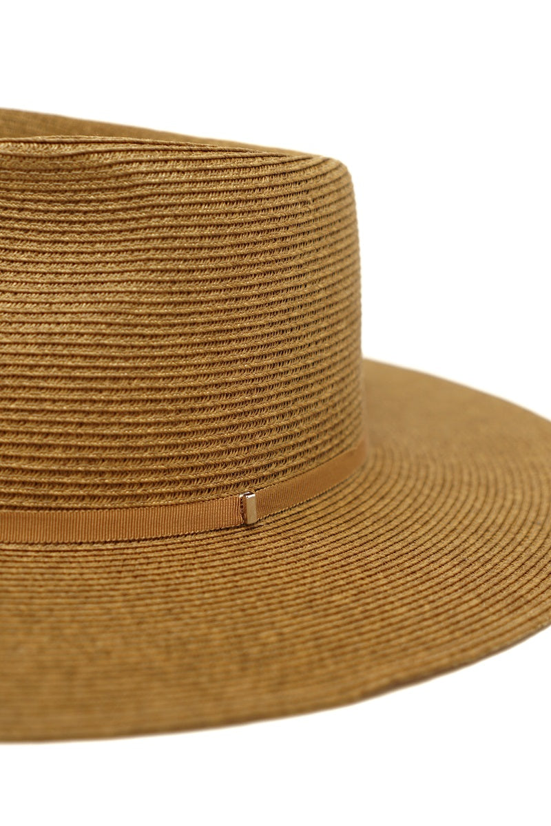 KANELO – Olive & Pique